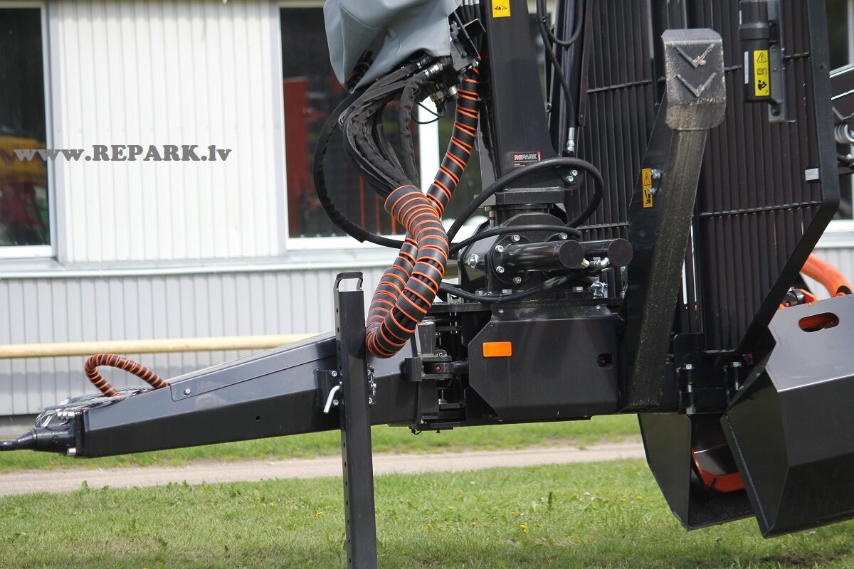 Piekabe BMF 8T1 ar hidromanipulatoru BMF650 - Meža piekabes - veikals cenas